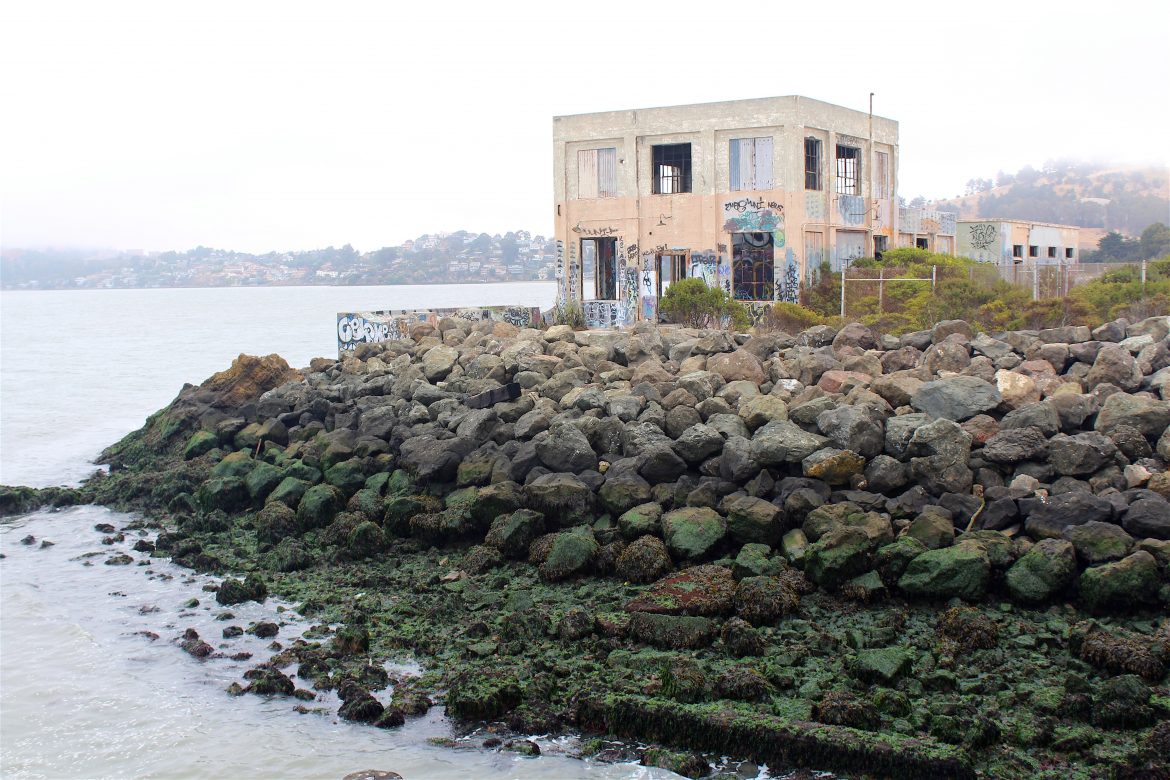 Ferry.Point.Pier_2018_26_Building - Pier Fishing in California