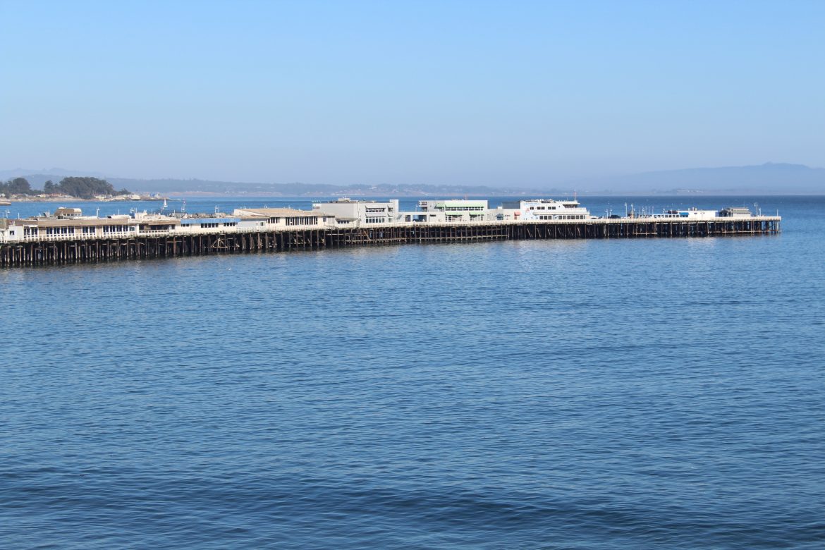 Santa Cruz Wharf - Pier Fishing in California