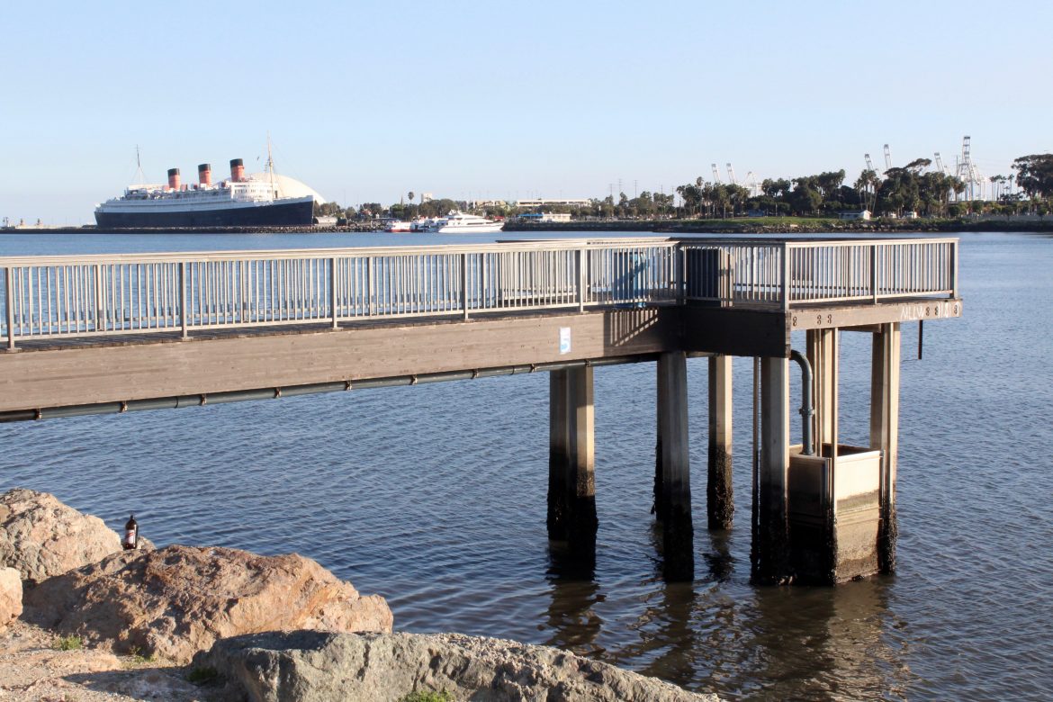 Long Beach.Finger.Pier_2017.3.2 - Pier Fishing in California